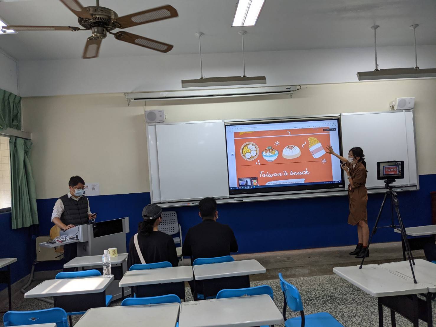 MUST Center for Teaching Chinese as a Second Language The Moments of ...