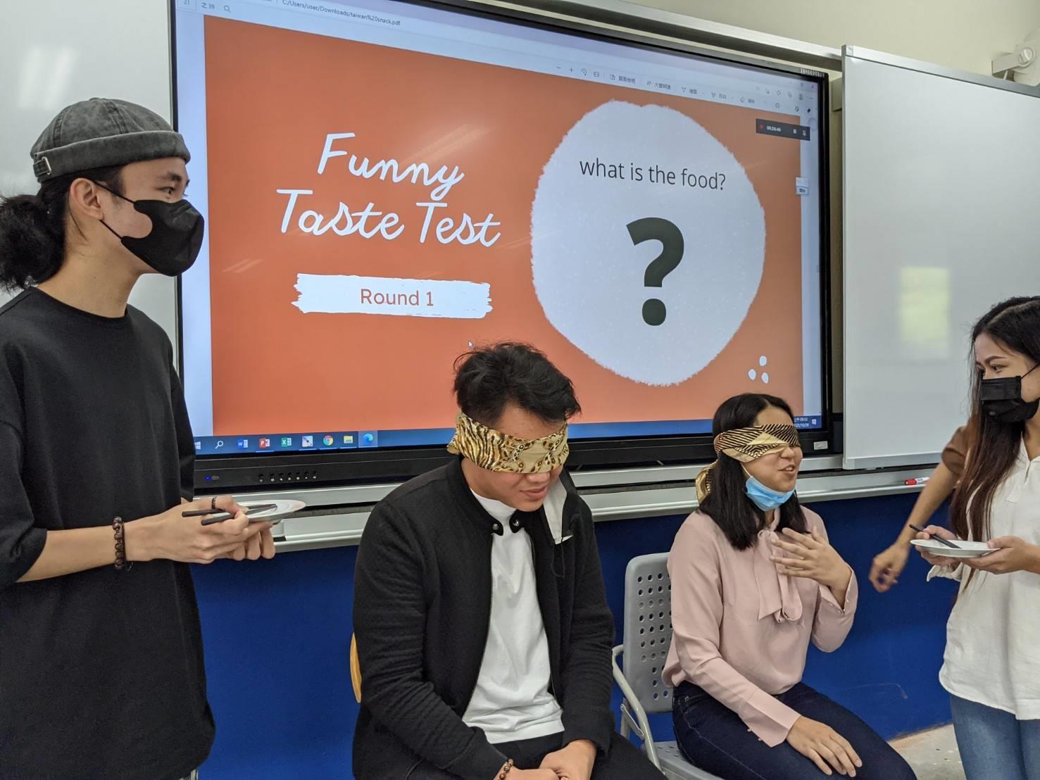 MUST Center for Teaching Chinese as a Second Language The Moments of ...